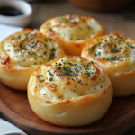 Sabrosos Rollos con Queso que te harán agua la boca - recetasdeluisa